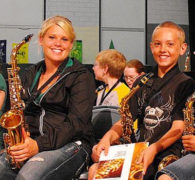 Elementary band has busy month | | isanti-chisagocountystar.com