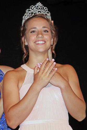 Cambridge Ambassador program goes back in time with ’80s theme | News ...