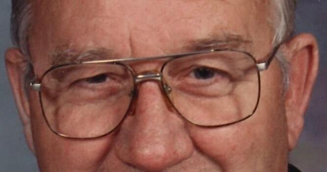 Robert L. Putz | Obituaries | isanti-chisagocountystar.com