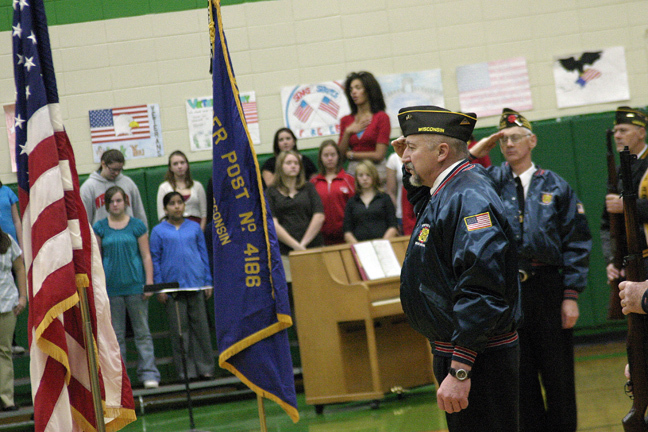 Veterans honored | | isanti-chisagocountystar.com