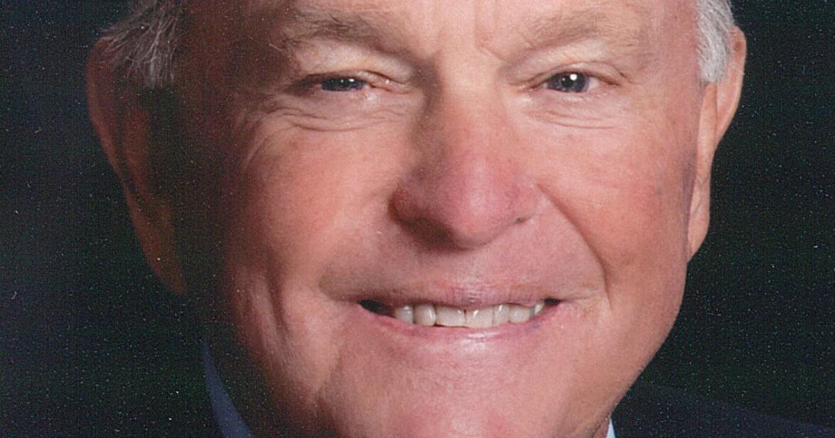 Donald John Holmquist | Obituaries | isanti-chisagocountystar.com