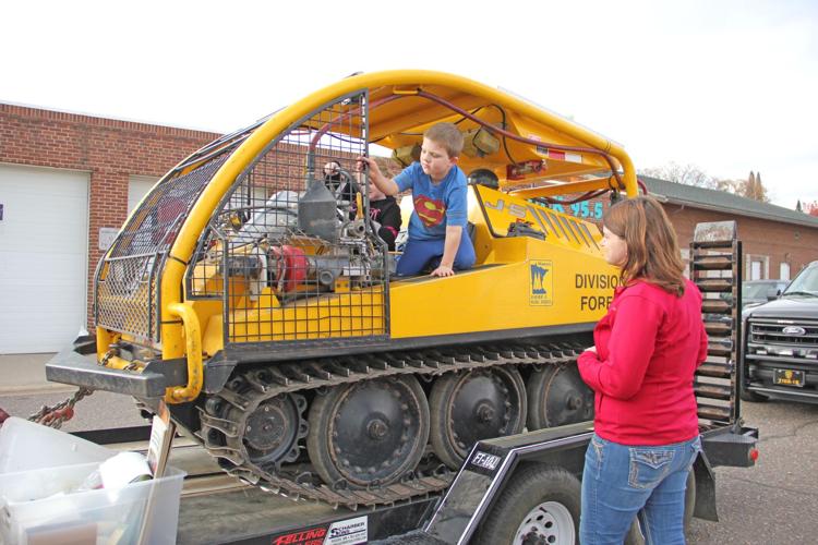 Crowd turns out for chili at Braham Fire Hall | News | isanti ...