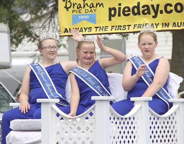 North Branch welcomes solstice with Midsummer Days | News | isanti ...