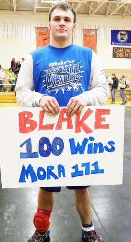 Mora's Blake Menard wins 100th career wrestling match | | isanti ...