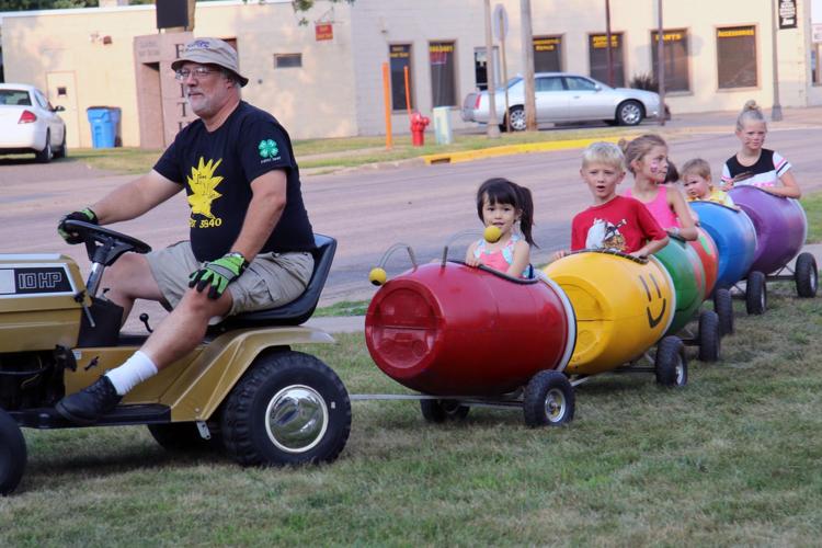 Neighbors get together for ‘National Night Out’ celebrations | News ...