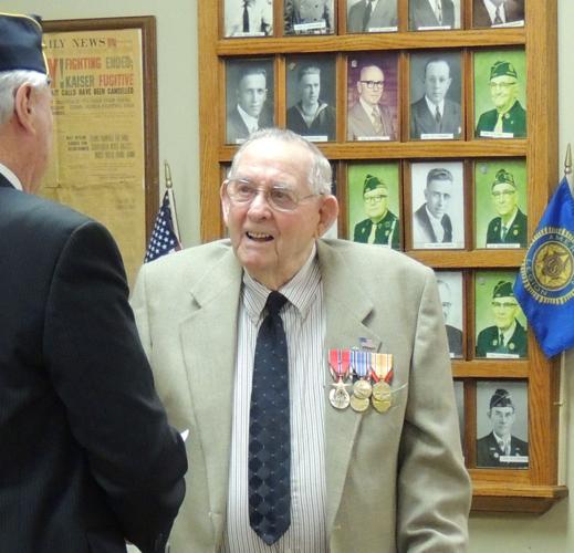 Surprise! Cambridge WWII veteran gets overdue medals | News | isanti ...