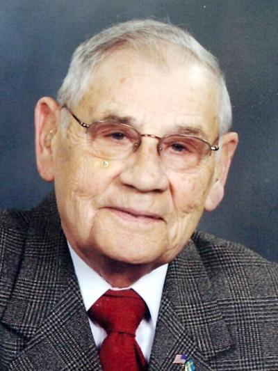 Lester W. Lindstrom | Obituaries | isanti-chisagocountystar.com