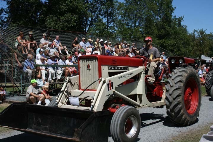 Almelund Threshing Show | | isanti-chisagocountystar.com