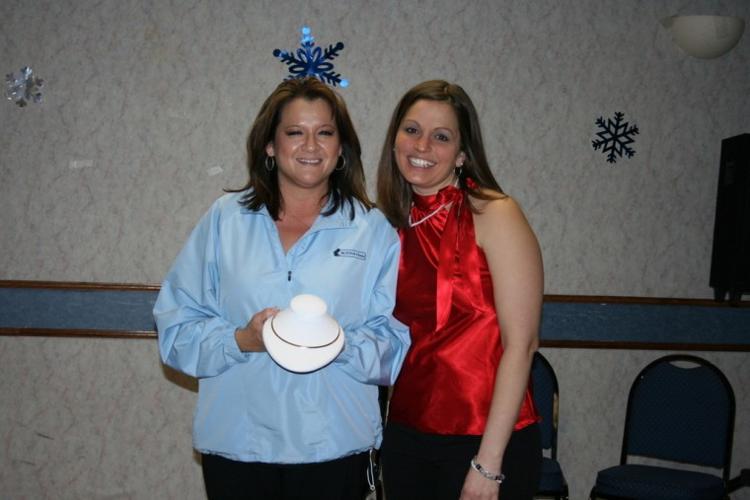 [photos]Cambridge Fun Frolic attendees hope for big bucks | | isanti ...