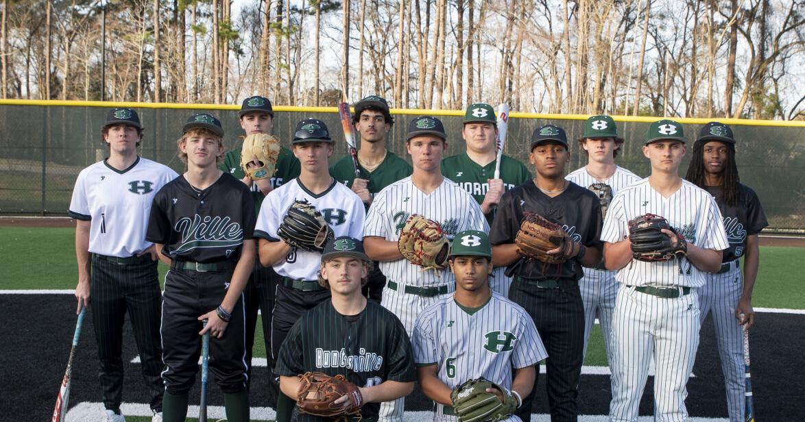 Hornets celebrate 13 seniors on baseball diamond | Hive | itemonline.com