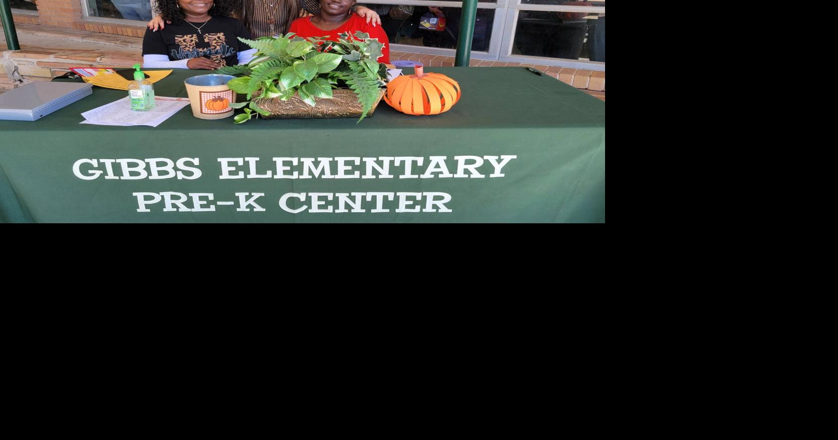 Gibbs Pre-K students, parents enjoy Thanksgiving feast | Community ...