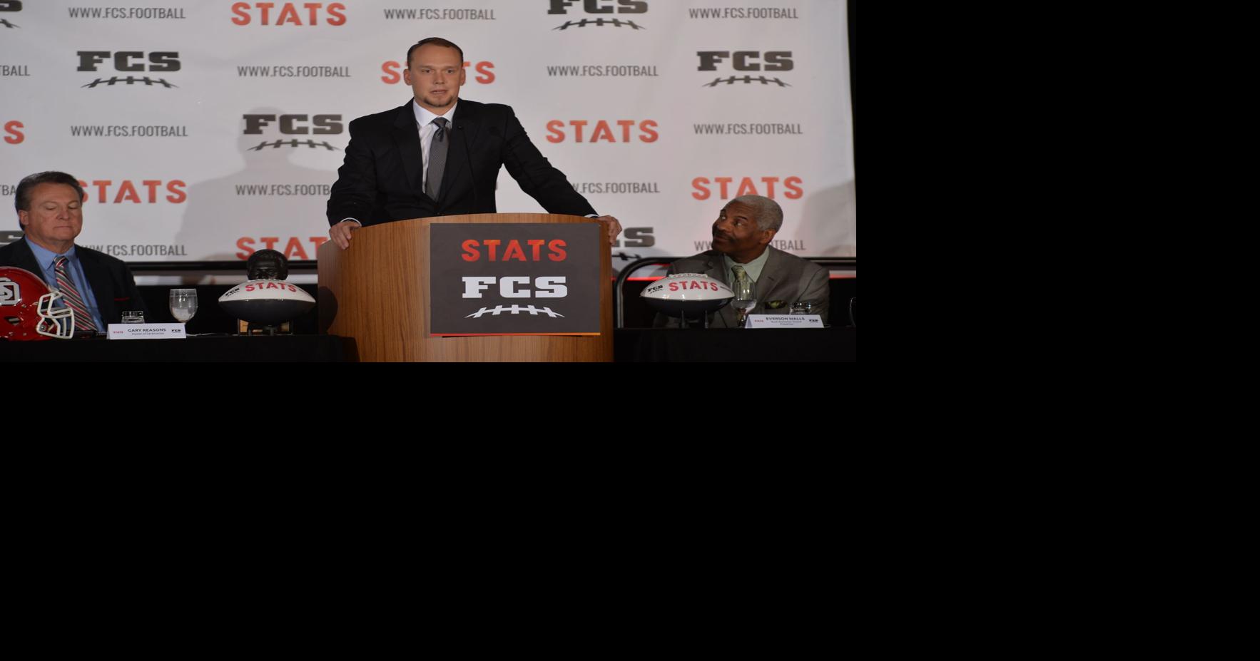 IN PHOTOS: Jeremiah Briscoe repeats as Walter Payton Award Winner ...