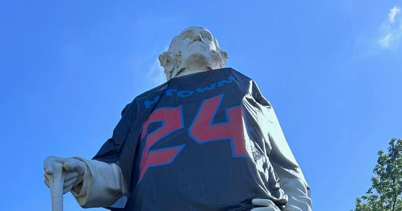Sam Houston Statue unveils new Texans uniforms | News | itemonline.com