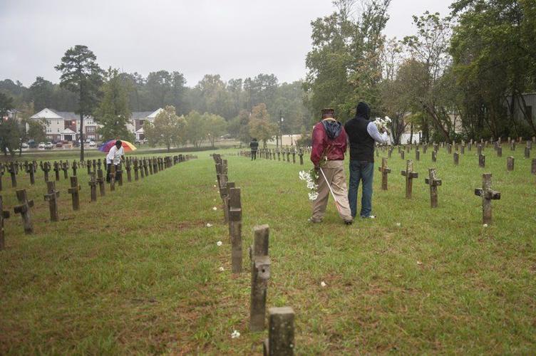 Small crowd at TDCJ's Captain Joe Byrd Cemetery reflects on 'value of ...