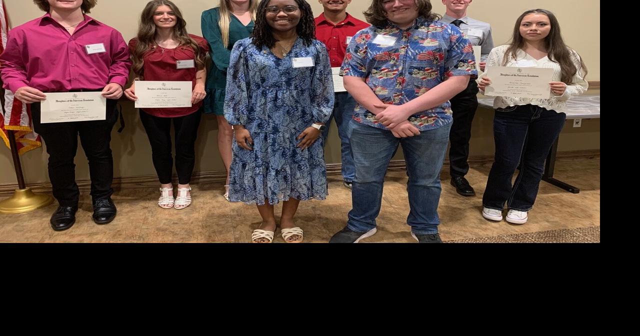 DAR awards Good Citizen to area seniors | News | itemonline.com