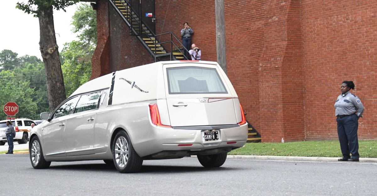 IN PHOTOS: TDCJ honors former warden | Multimedia | itemonline.com