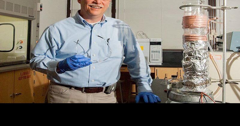 Chemistry professor awarded for 'exemplary' industry partnership ...