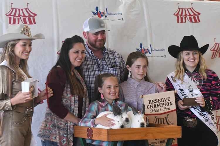 Kendyll Williams ends run at Walker County Fair with fifth Grand ...