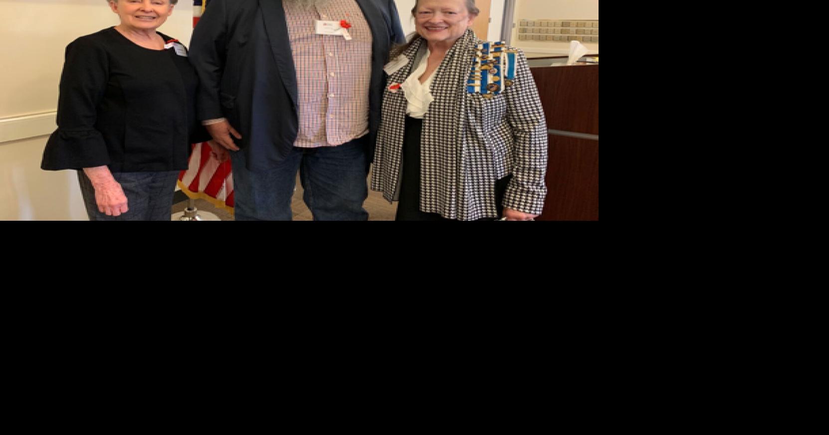 Chris Sadler honors DAR with presentation | News | itemonline.com