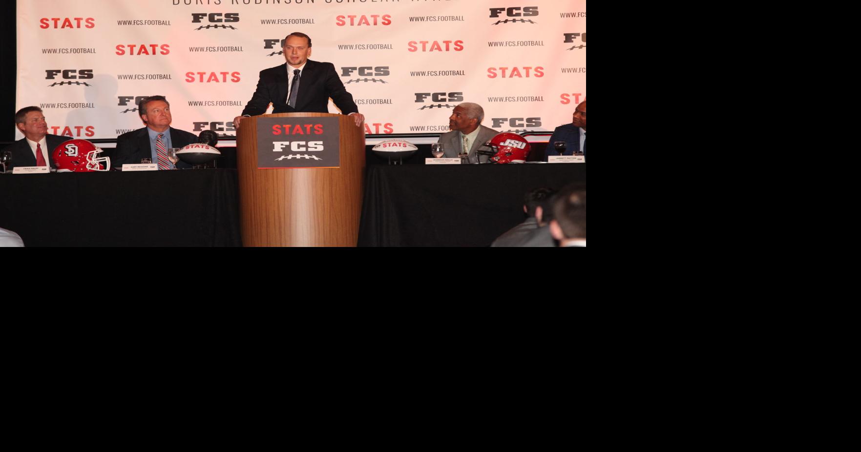 Briscoe wins Walter Payton Award for second consecutive year | Sports ...