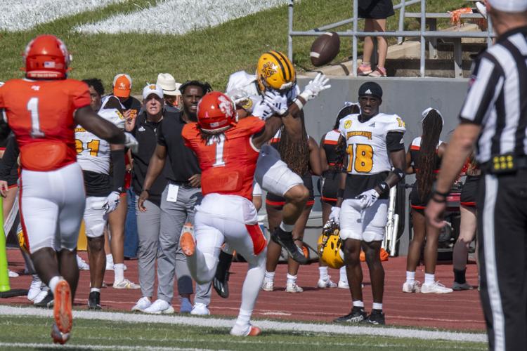 IN PHOTOS: Sam Houston vs. Kennesaw State (Football) | Multimedia ... IN PHOTOS: Sam Houston vs. Kennesaw State (Football) | Multimedia ...