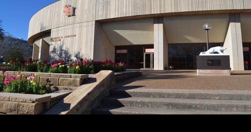 Johnson Coliseum celebrates 40 years | Local News | itemonline.com