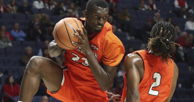 SHSU men's basketball hosts Utah Valley today | Sam Houston State ...