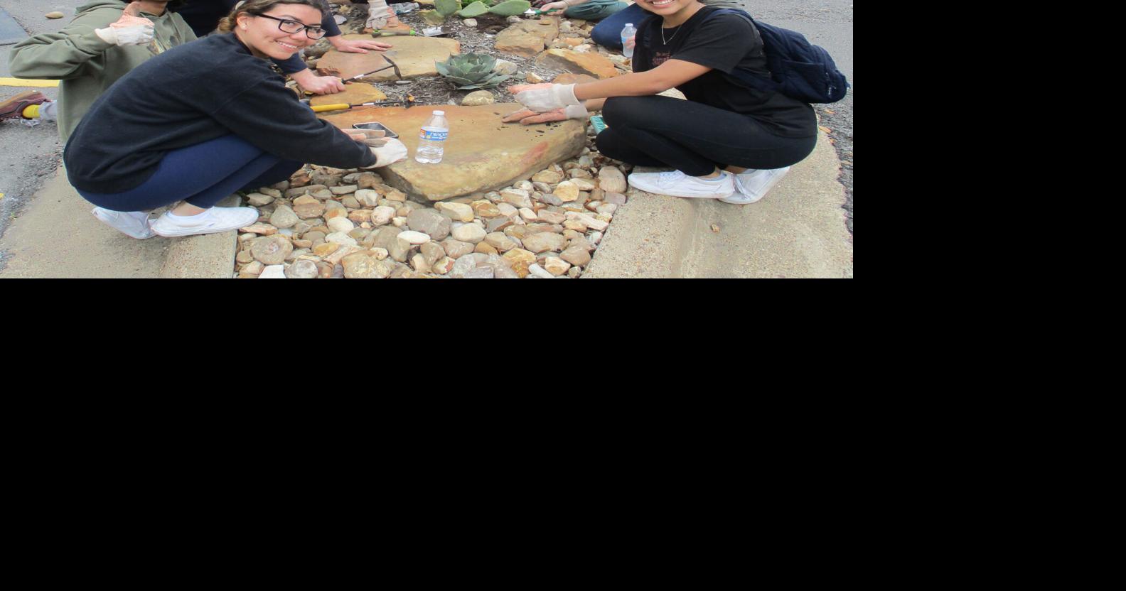 SHSU Students Beautify Main Street | News | itemonline.com