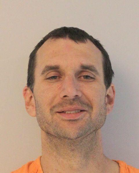 Police arrest man during burglary | News | itemonline.com