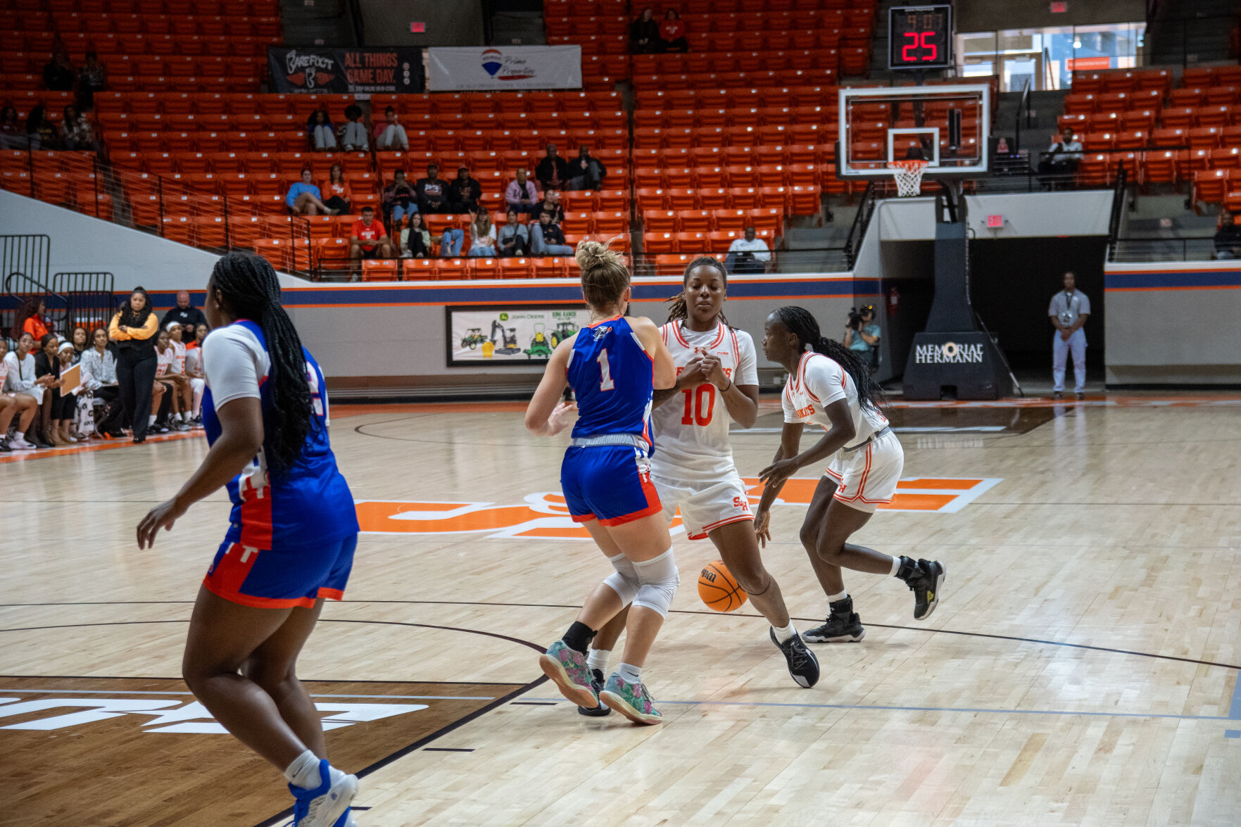 Kats knock off Liberty | Sports | itemonline.com