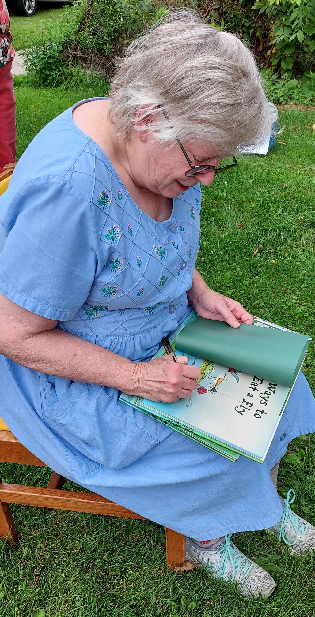 Children learn ‘13 Ways to Eat A Fly’ | Candor | ithaca.com