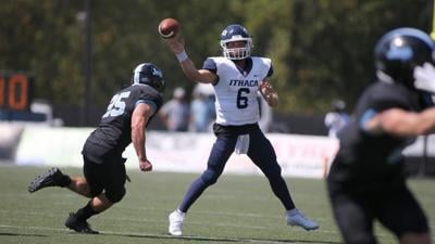 Bombers Football Beats Endicott, 20-17 | Sports | ithaca.com