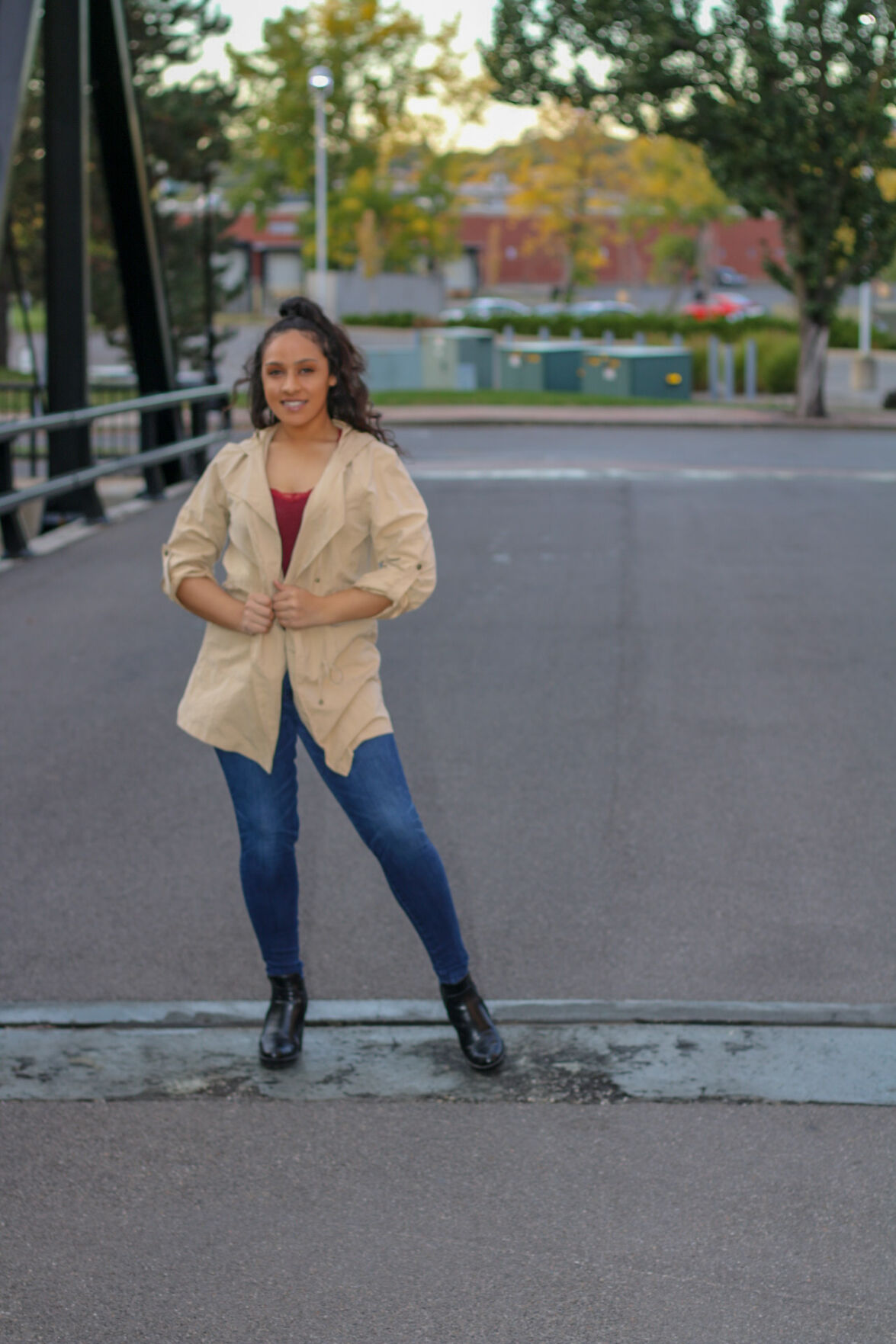 Daisia Noboa: Moving between two worlds | Community Connections ...