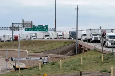 Texas lifts commercial drivers license ban for temporary agricultural ...