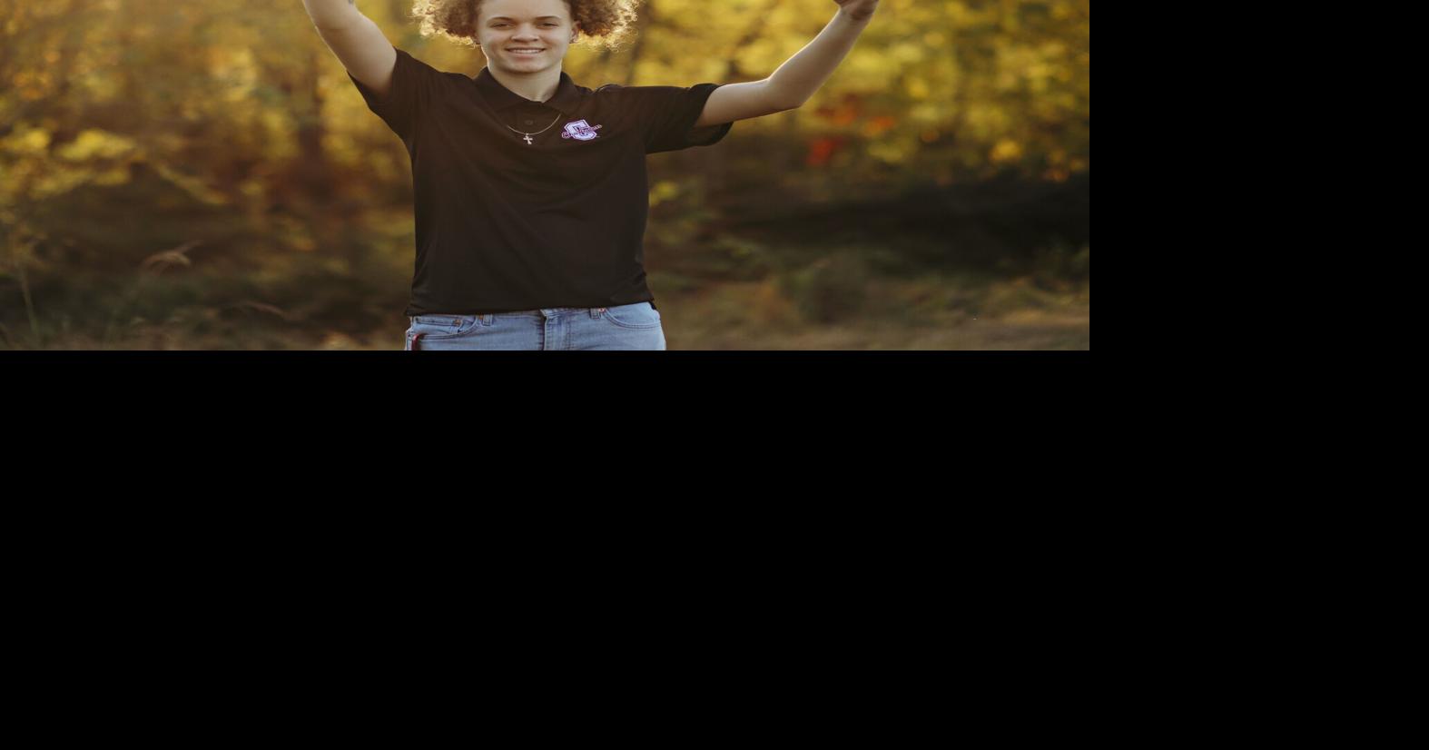 IT'S OFFICIAL: Grace Abercrombie signs with College of Charleston ...