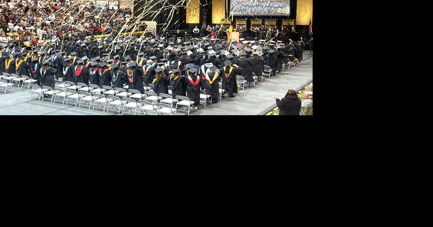 TJC celebrates Fall 2025 graduates | Local News | jacksonvilleprogress.com