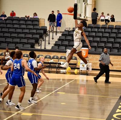 Mumphrey, Duplichain combine for 49 points, Alto crushest Mount ...