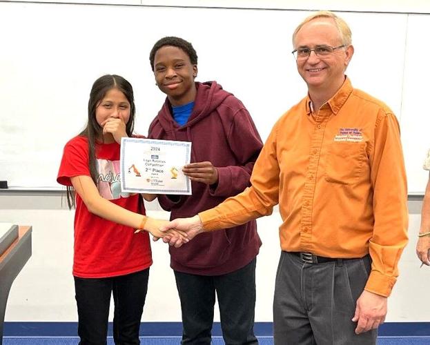Jacksonville Middle School students compete at robotics meet | Local ...