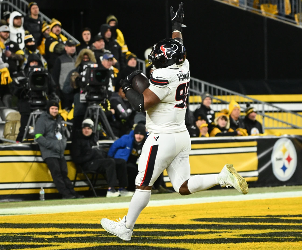 Texans stifle Steelers 30-6 for franchise’s 1st road playoff win ...