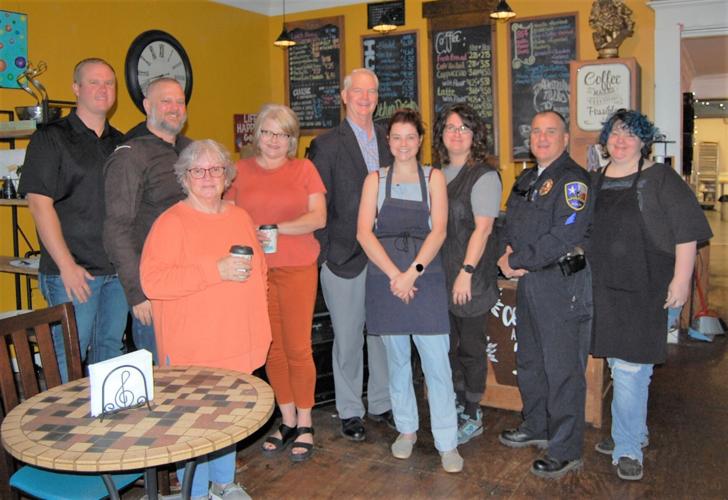 Daily Grind hosts Coffee with a Cop | Local News | jacksonvilleprogress.com
