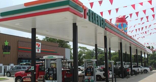 7-11 grand opening attracts large number of locals | News ...