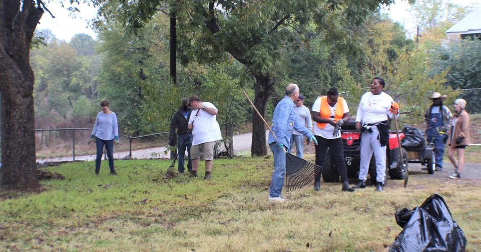 Neighbors Helping Neighbors completes inaugural day of service | Local ...