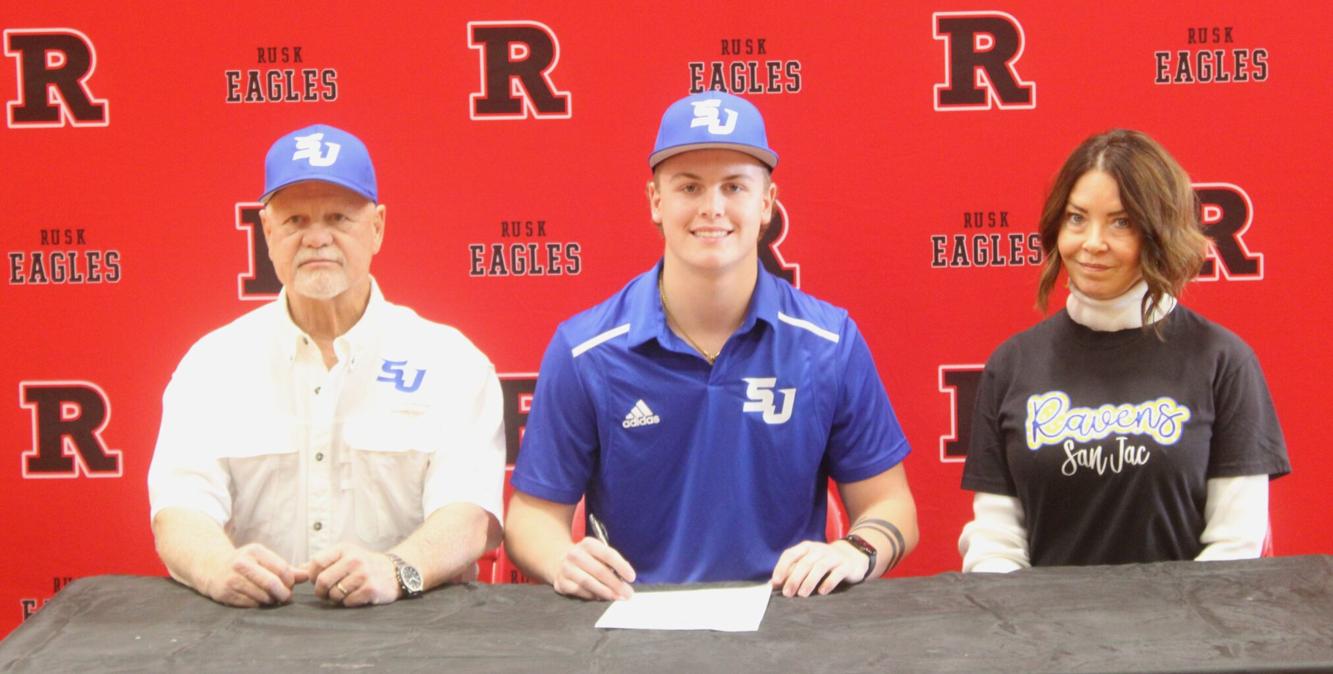 Rusk’s Ross Davis and Aubrey Hassell sign to play at next level ...