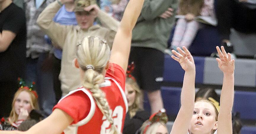 Chloe Giles | | jcsentinel.com