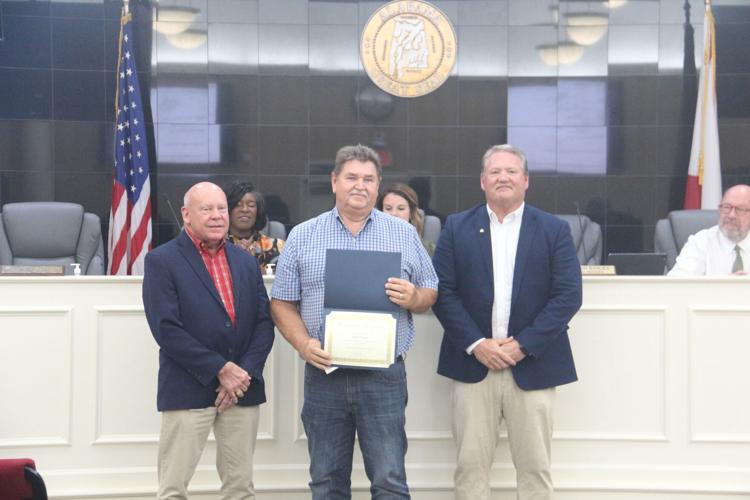 City Council awards various employees, discusses Dennis Quaid Show ...