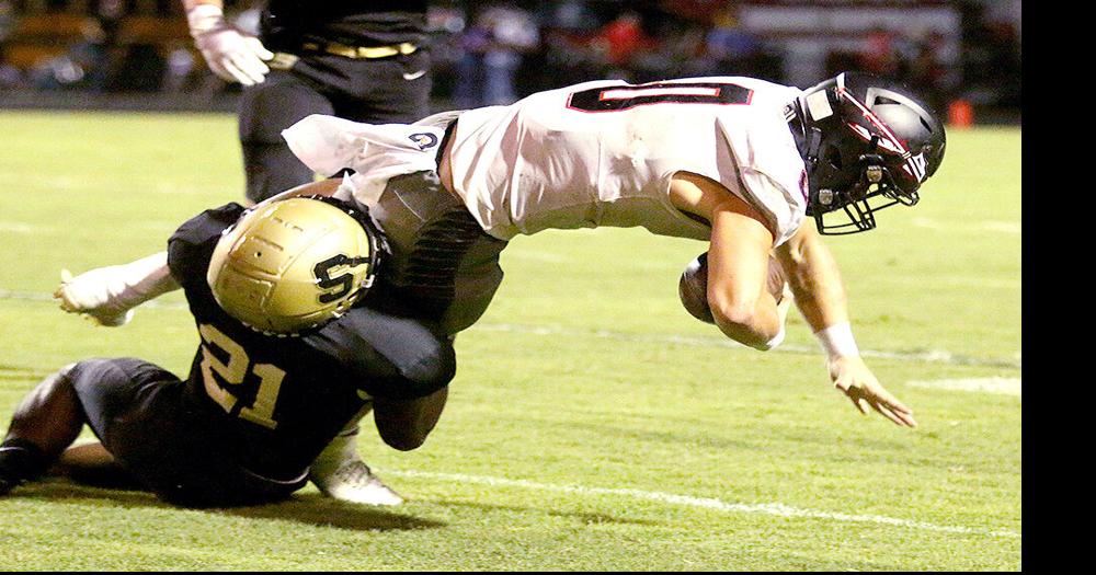 Jackson County football teams begin pursuit of region titles, playoff ...