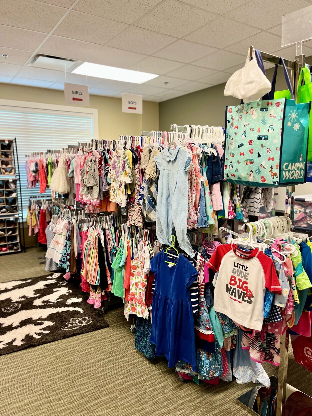 Agape Baptist Church community closet helps families in need | Feature ...