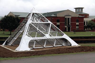 Artist crafts historic piece out of B.B. Comer Bridge remains | Feature ...