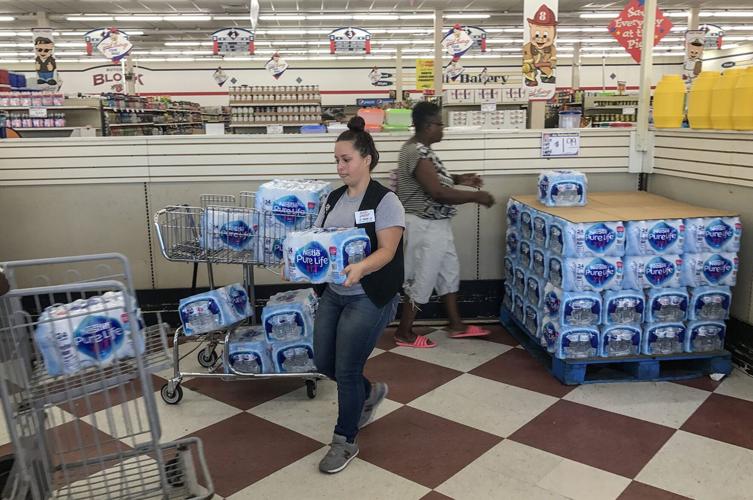Generators, water quickly leaving area stores | News | jdnews.com