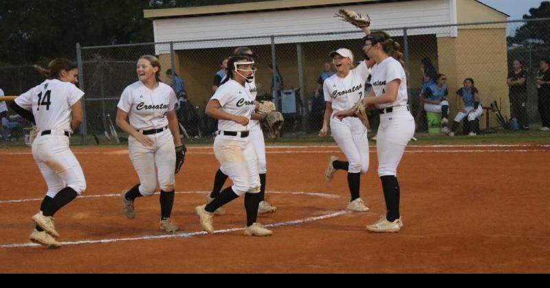 PHOTOS: Swansboro at Croatan in high school softball | Sports | jdnews.com
